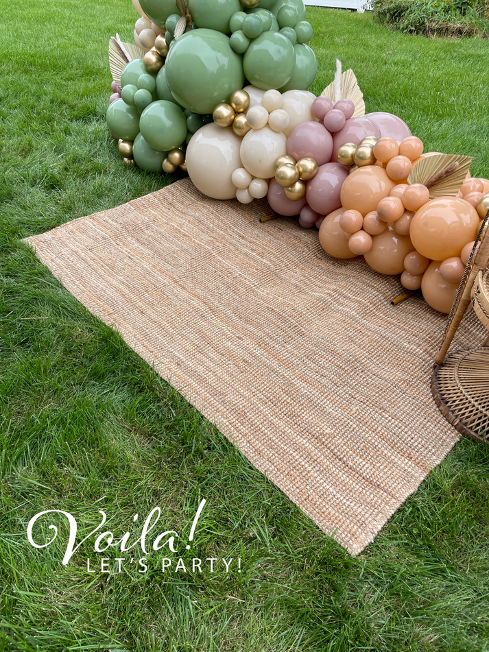 Woven Rug – Voila! Let's Party!